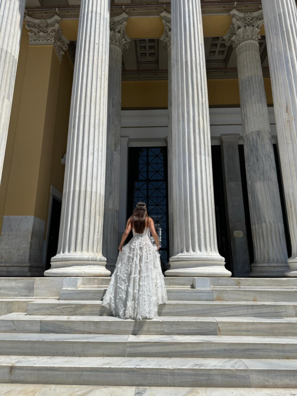 נעה ואיילת מעצבות שמלות כלה - Hagit Argaman